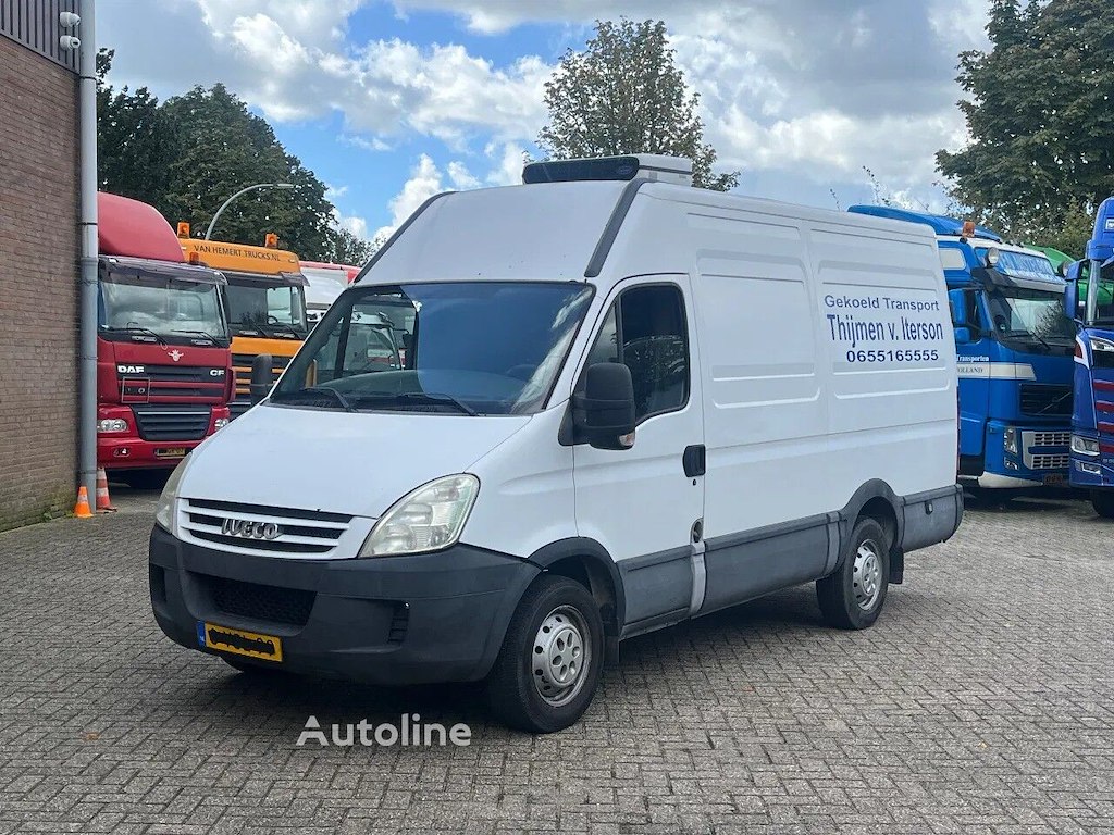 IVECO Daily minibus hladnjača