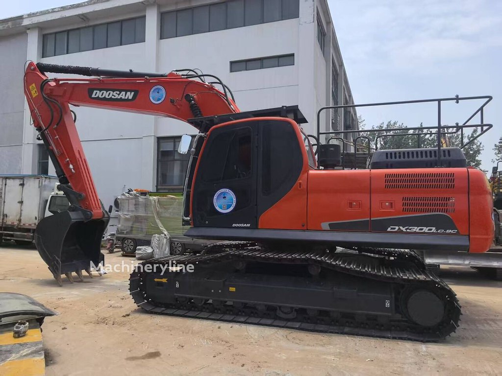 Doosan Dx300lc bager guseničar