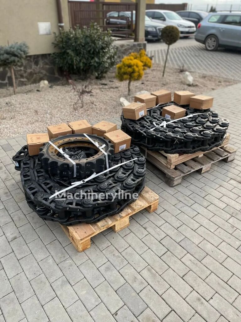 Lant senila pentru excavator metalna gusenica za Case – Set complet pe palet građevinske mašine