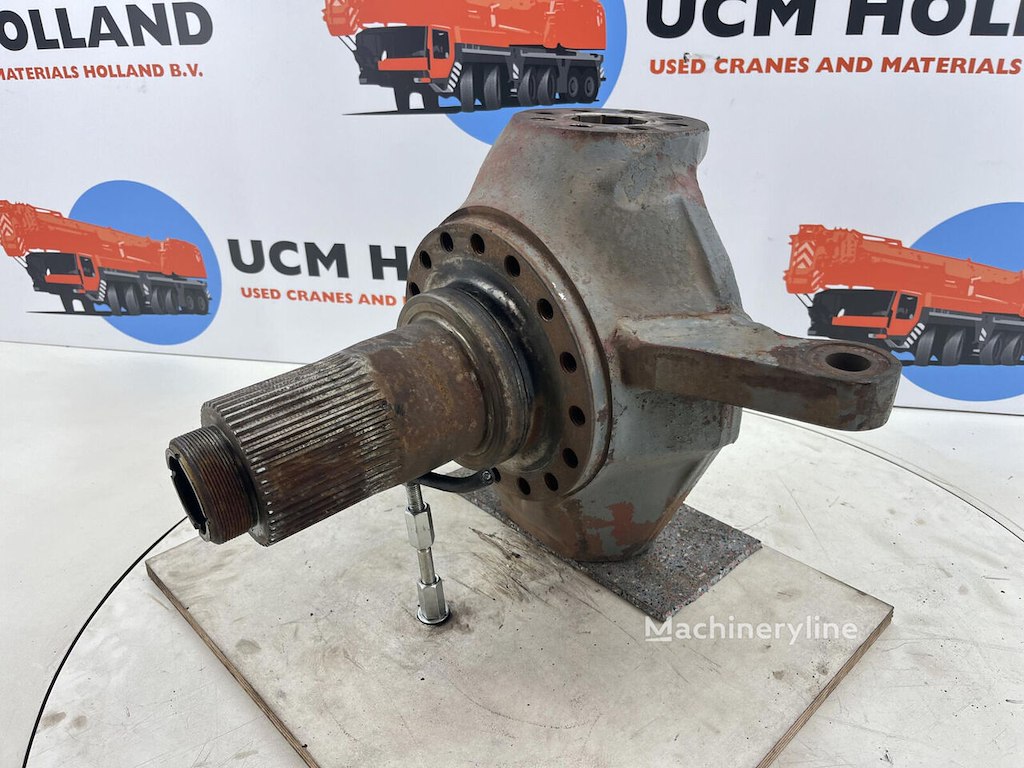 Liebherr LTM 1050-1 steering knuckle 16 holes axle 3 left upravljački zglob za autodizalice