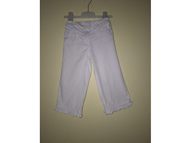 Pantalone bermudice 122 kao nove
