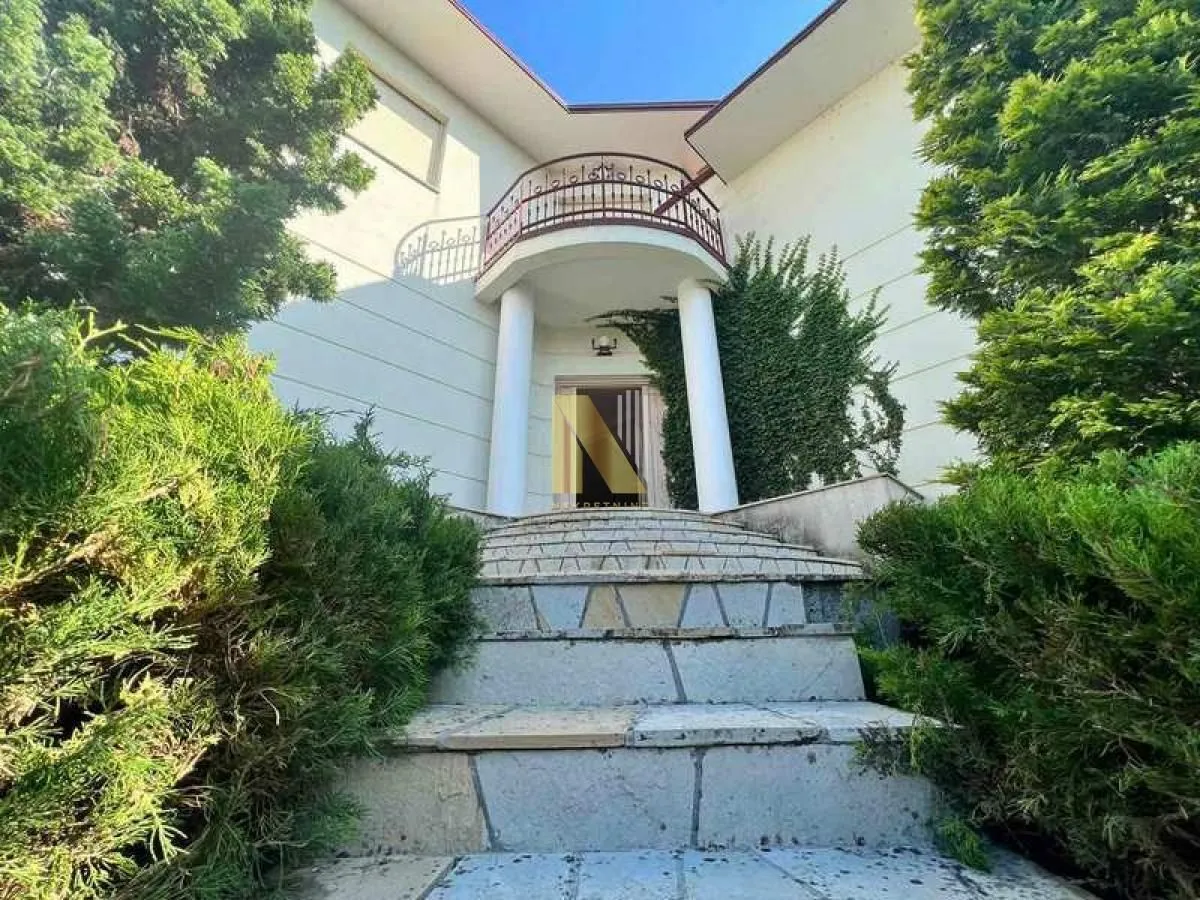 Prodaja, kuća, 450m2, Sremska Kamenica, Petrovaradin, Novi Sad