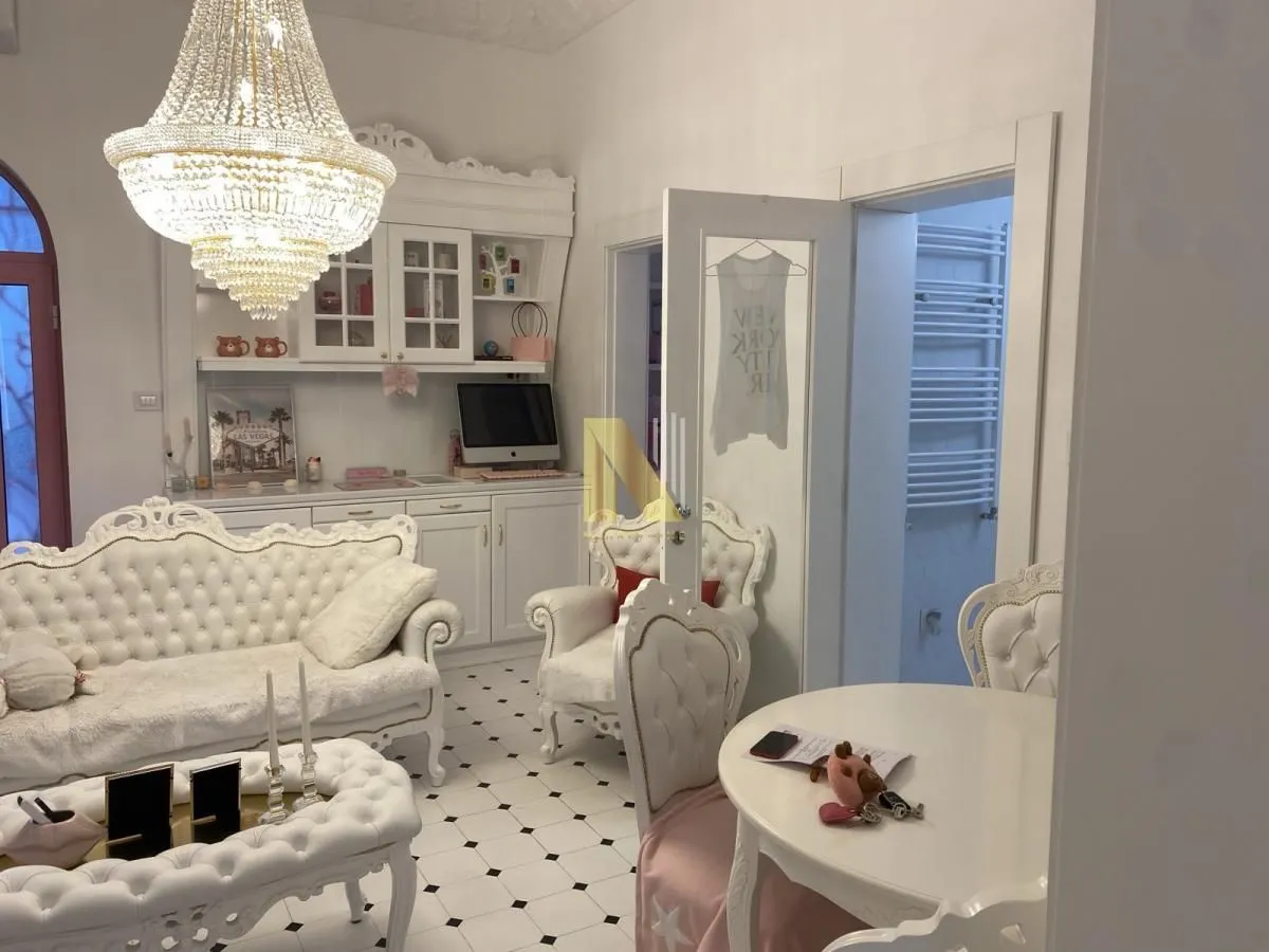Prodaja, trosoban stan, 104m2, Centar, Novi Sad