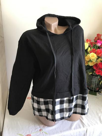 Crni duks sa kariranim M/L