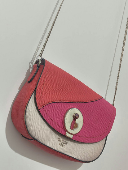GUESS ORIGINAL TASNA