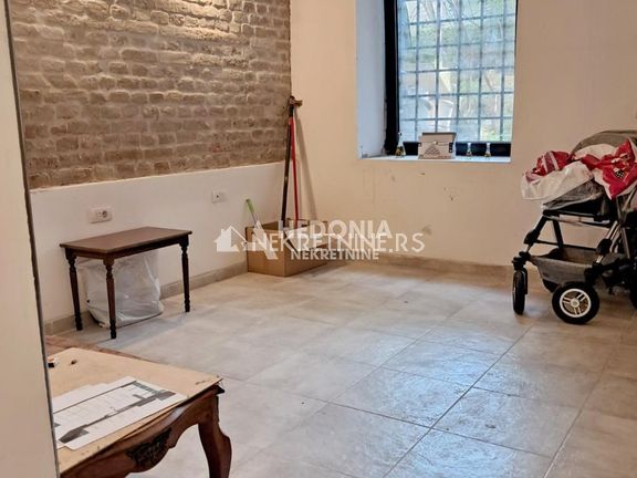 Gornji Dorćol, izdavanje, poslovni prostor od 75m2 ID#10072