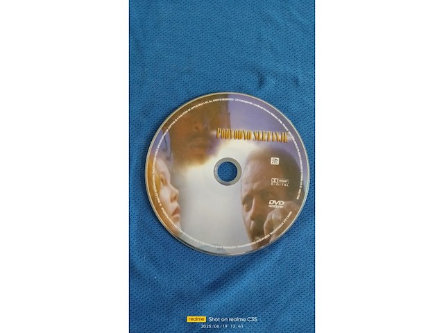 DVD STRANI FILM - PODVODNO SLETANJE