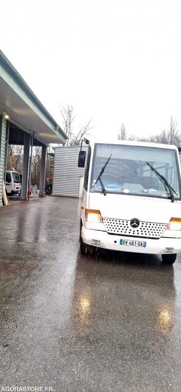 Prodaje se Mercedes-Benz 814 prigradski autobus na aukciji