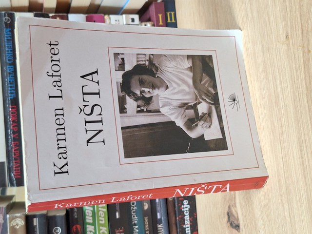 KARMEN LAFORET NIŠTA