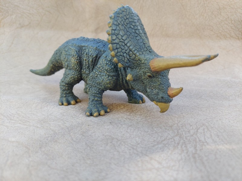 ** CollectA Triceratops **