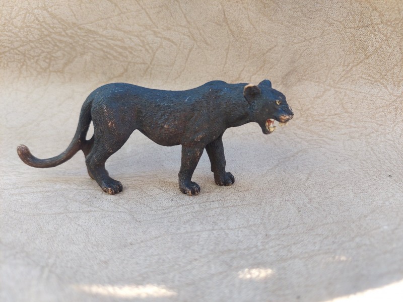 ** Schleich Crni Panter **