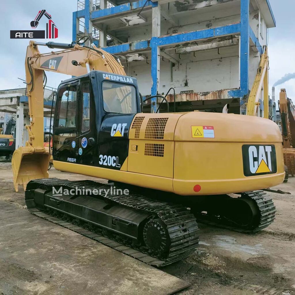 Caterpillar 320C bager guseničar