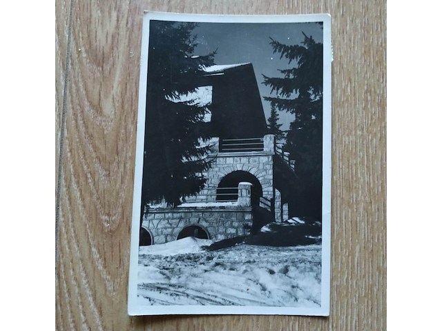 KOPAONIK Dom nad sunčanom dolinom