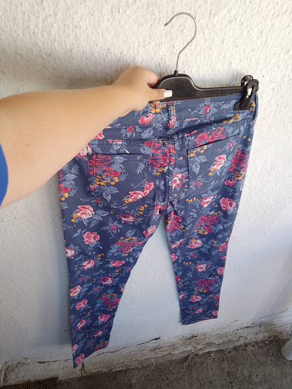 Plave pantalone