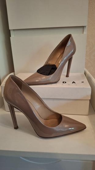 Reda Milano salonke kao nove