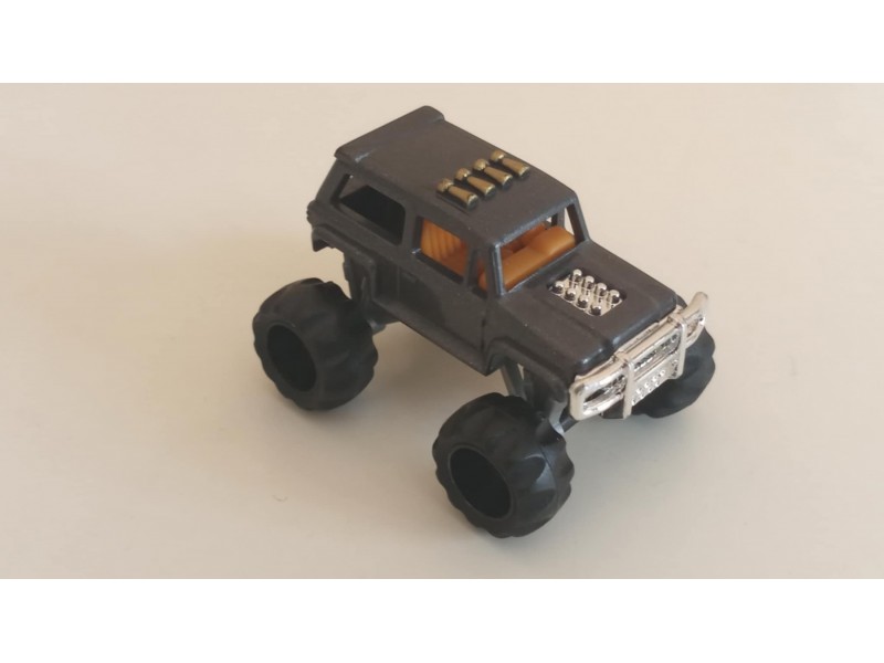 monster trucks iz 2002-3