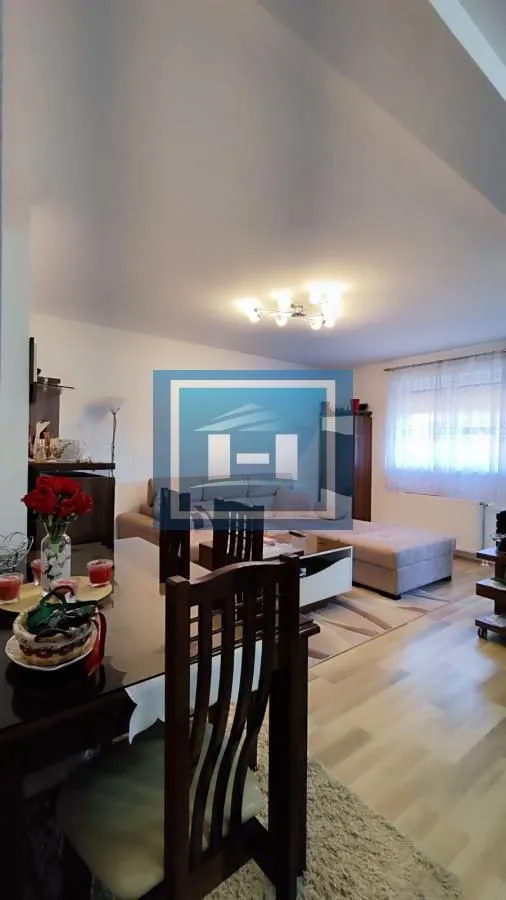 Prodaja, trosoban stan, 78m2, Centar, Jagodina