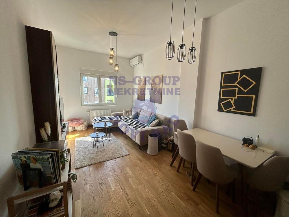 Dvoiposoban stan na prodaju, 56m2, 205.000€