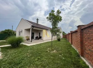 Prodaja Kuća - Novi Sad, Futog