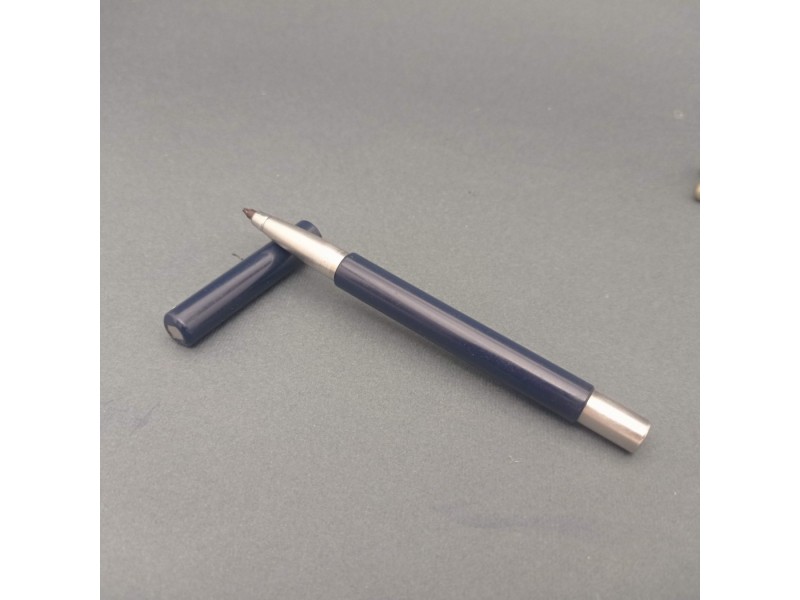 PARKER Plavi Roler Vintage