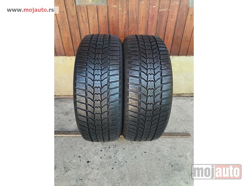 3190. Gume SAVA 16-ice, ZIMSKE 215/60, Šara 7,7 mm, DOT 2719