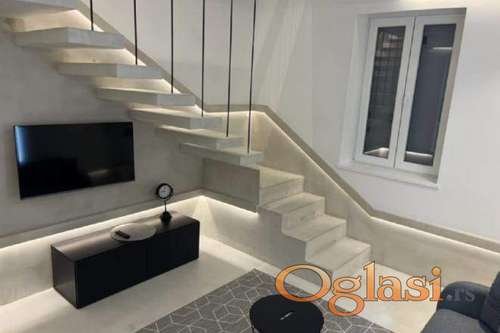 Izdajemo renoviran 2.0 dupleks na Crvenom krstu, 50m2
