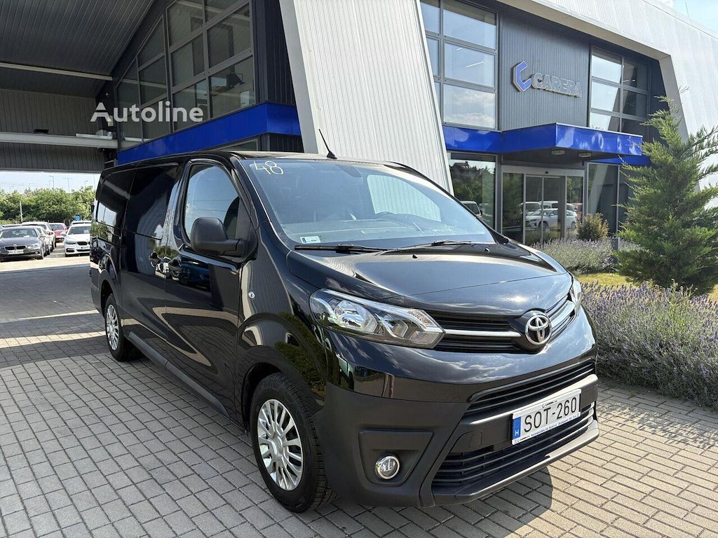 Toyota Proace minibus furgon