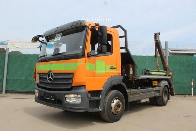 Mercedes-Benz 1524 kamion autopodizač kontejnera