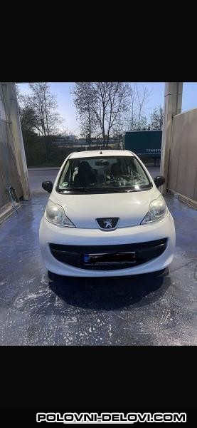 Peugeot 107 1.0 B Kompletan Auto U Delovima
