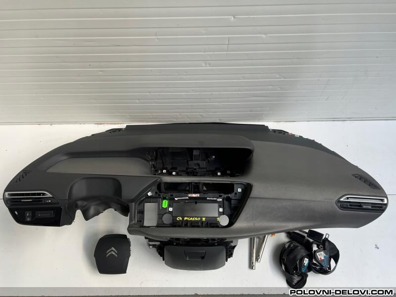 Citroen C4 Picasso Instrument Tabla Enterijer