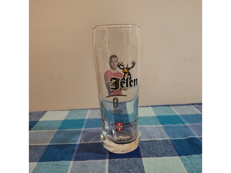 Čaša 0.3 Jelen pivo reprezentacija Srbije