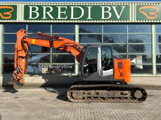 Hitachi ZX 135 US-3 bager guseničar