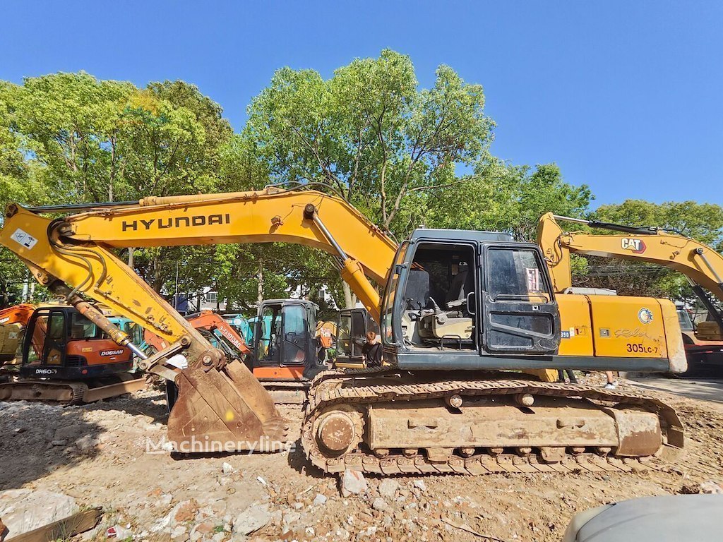 Hyundai R305LC-7 bager guseničar