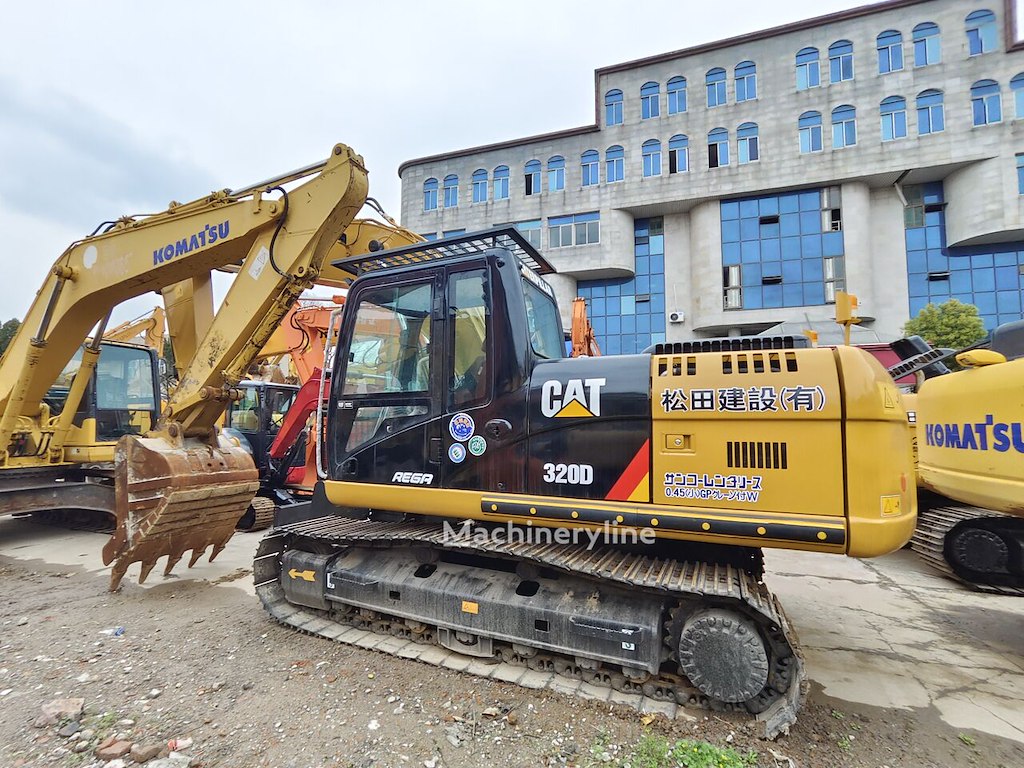 Caterpillar 320D bager guseničar