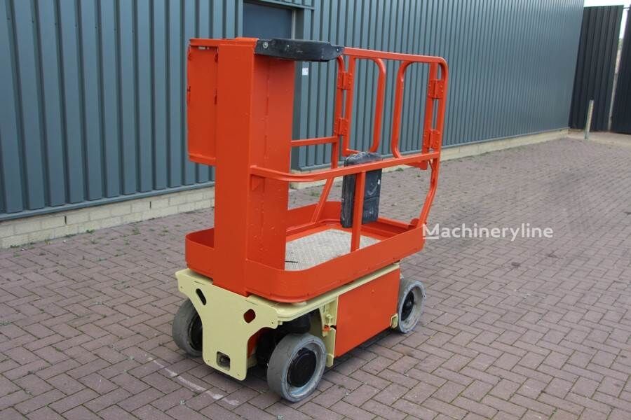 JLG 1230 ES Electric, 5.6m Working height, Non Marking jarbolna penjajuća platforma