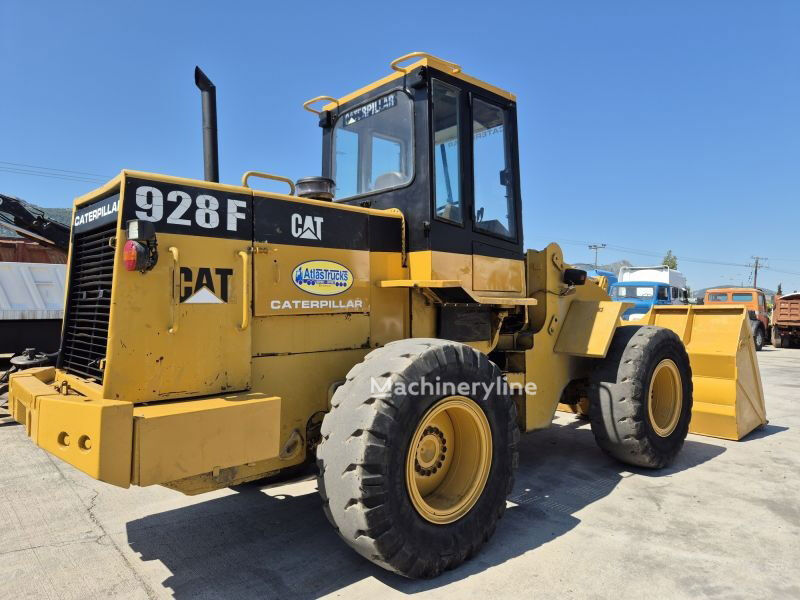 Caterpillar 928F prednji utovarivač