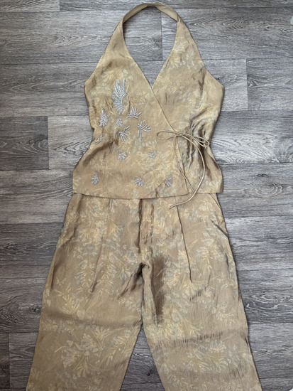 NOVO Zara komplet M