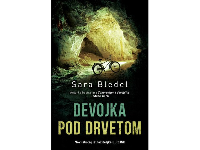Devojka pod drvetom