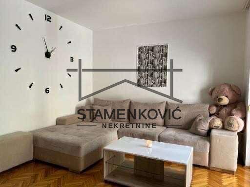 Nov jednoiposoban stan na Grbavici ID#6916 500 €