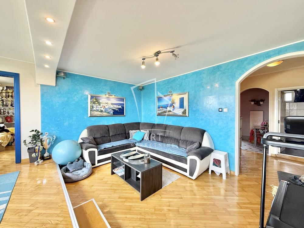 Uknjižen, odličnog 4.0 rasporeda ID#11254 260.000 €