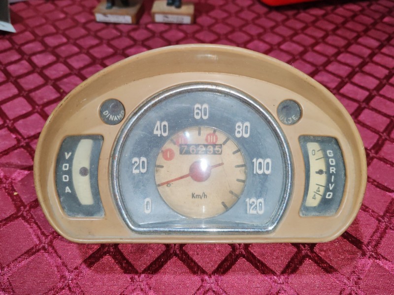 ZASTAVA 750 - FIĆA KILOMETAR SAT - TIP 1
