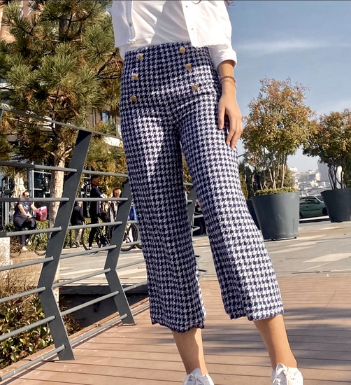 Zara karirane pantalone