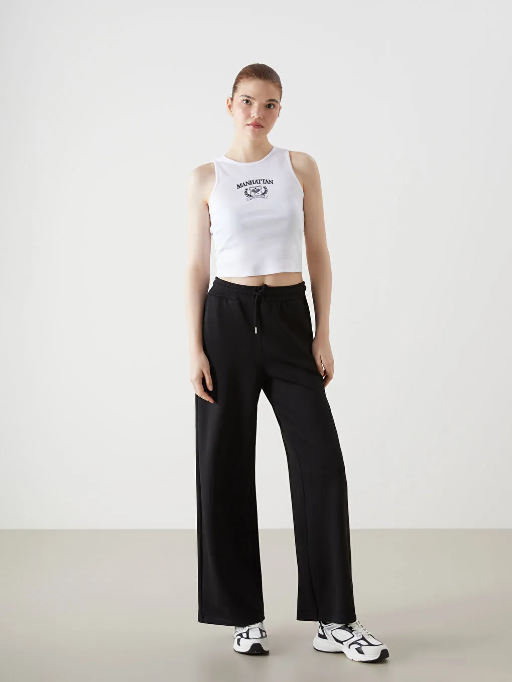 XSIDE ACTIVE Okrugli Izrez Manhattan Vezeni Ženski Crop Top