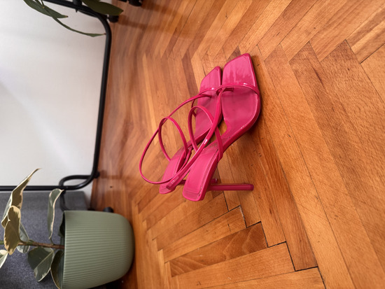 Zara roze štikle 39