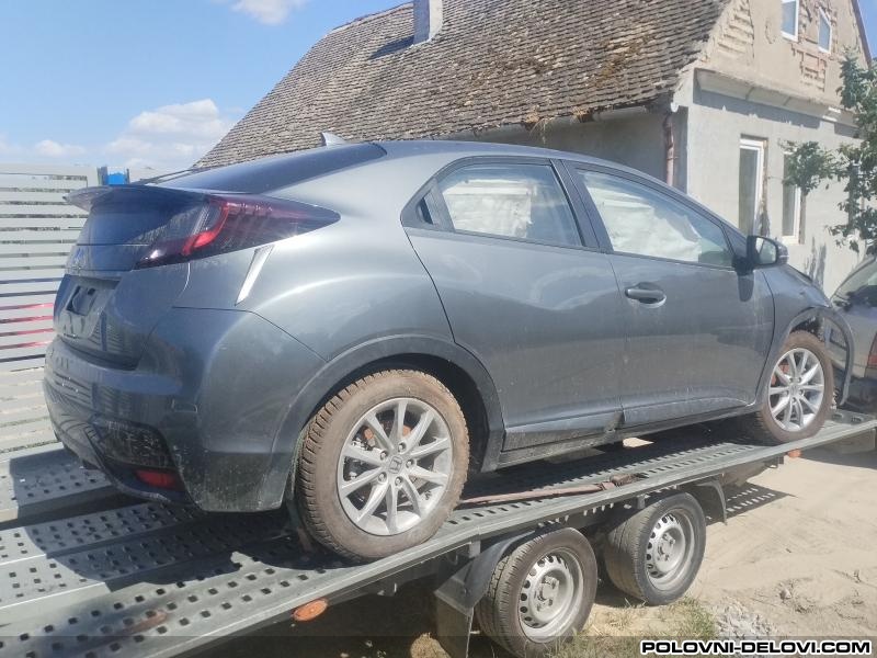 Honda Civic 1.4 Kompletan Auto U Delovima