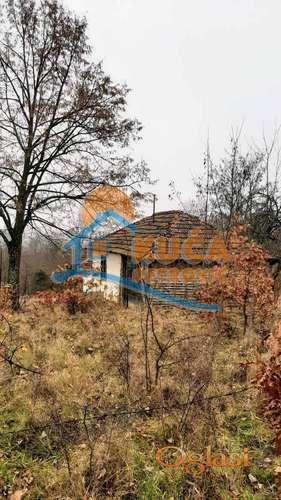 Prodaje se kuća 35m2 u Dugoj Poljani, sa kompletnim imanjem od oko 2ha