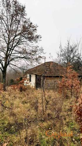 Prodaje se kuća 35m2 u Dugoj Poljani, sa kompletnim imanjem od oko 2ha