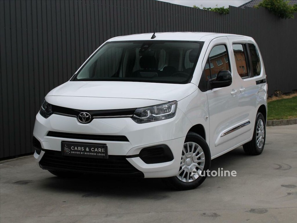 Toyota ProAce 1, 2 2T 110 SWB Shuttle M6 81kW laki furgon