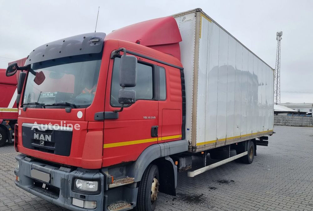 MAN TGL 12 220 kamion furgon