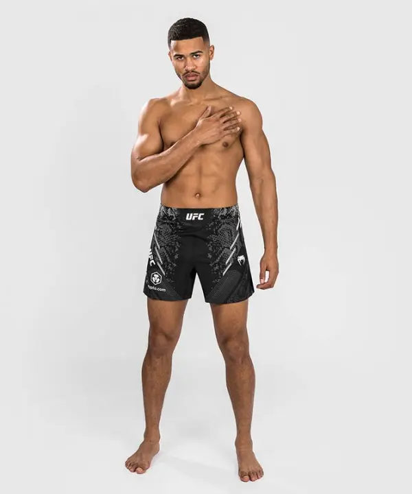 Venum Muški borilački šorc Authentic Fight Night, Crni